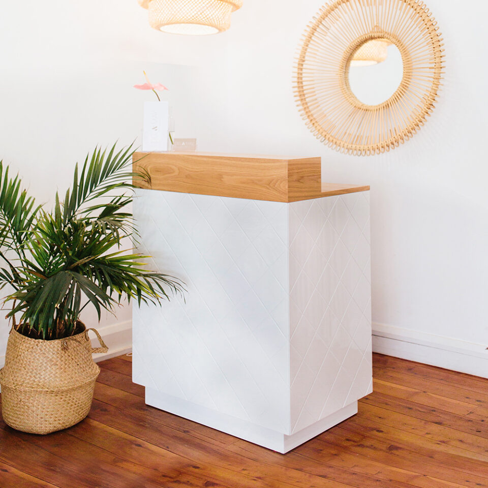 Hair Salon Reception Desks & Front Counters - Comfortel